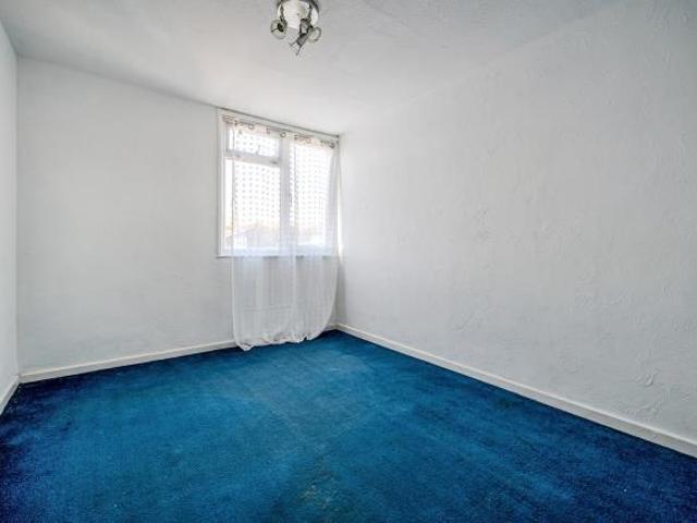 2 bedroom end of terrace house for sale in Coleman Close, Basingstoke, Hampshire, RG21