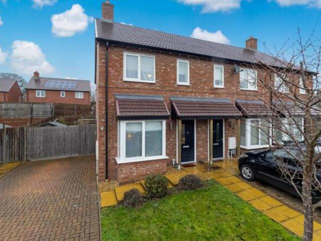 2 bedroom end of terrace house for sale in Colonel Drive, Rushwick, WR2