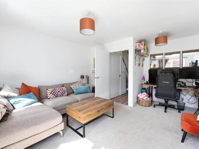 2 bedroom end of terrace house for sale in Coltsfoot Way, Basingstoke, RG23