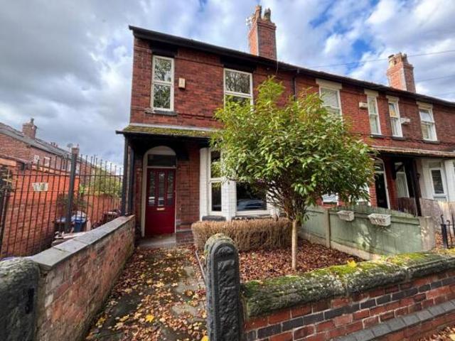 2 bedroom end of terrace house for sale in Cavendish Avenue, West Didsbury, M20