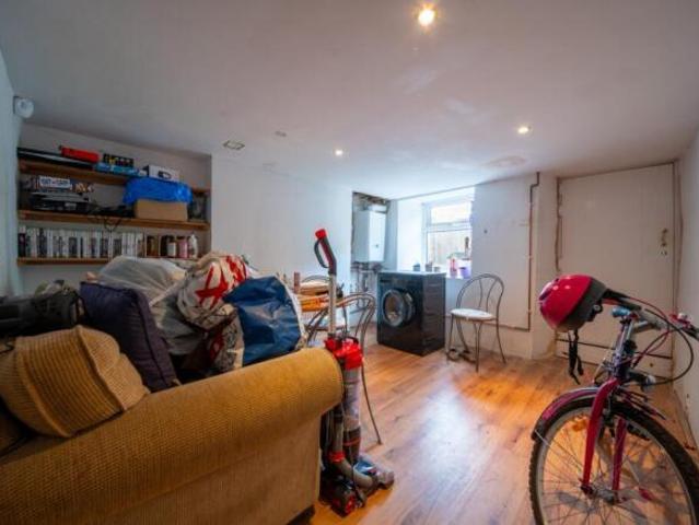 2 bedroom end of terrace house for sale in Cavill Road, Norton Lees, S8 8RJ, S8