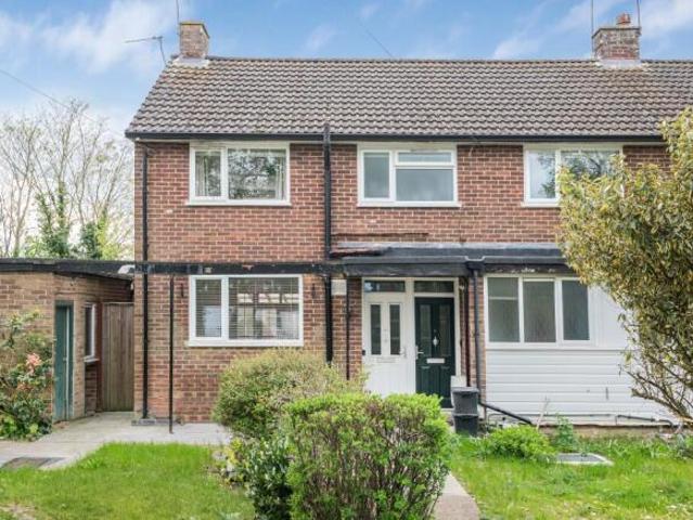 2 bedroom end of terrace house for sale in Cell Barnes Lane, St Albans, AL1