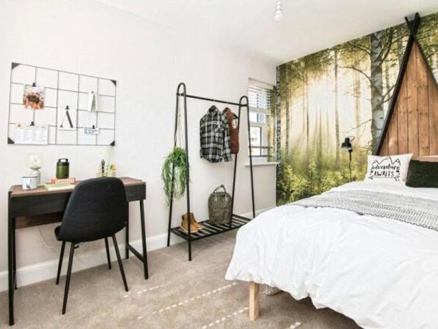 2 bedroom end of terrace house for sale in Chudleigh Road, Alphington, Exeter, Devon, EX2