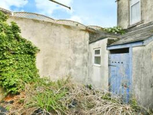 2 bedroom end of terrace house for sale in Clyde Street, Plymouth, PL2