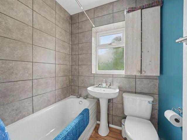 2 bedroom end of terrace house for sale in Close Hill Lane, Taylor Hill, Huddersfield, HD4