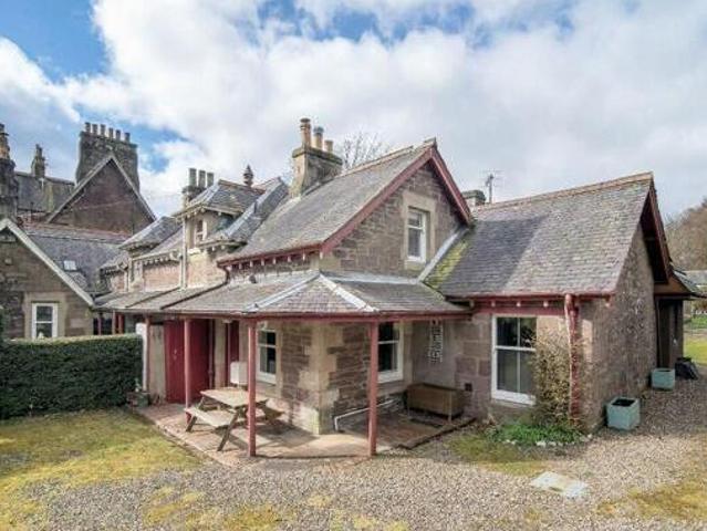 2 Bedroom End Of Terrace House For Sale In Crieff, Perthshire