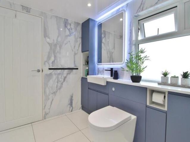 2 bedroom end of terrace house for sale in Cromwell Road, Southsea, PO4