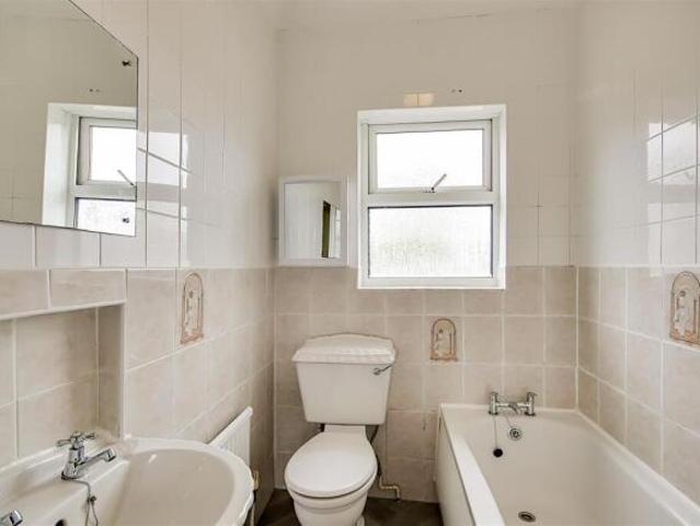 2 bedroom end of terrace house for sale in Cross Street, Worthing, BN11