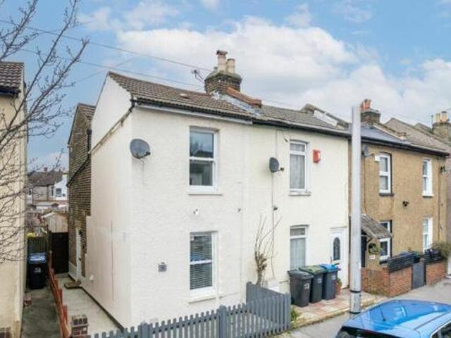 2 Bedroom End Of Terrace House For Sale In Croydon