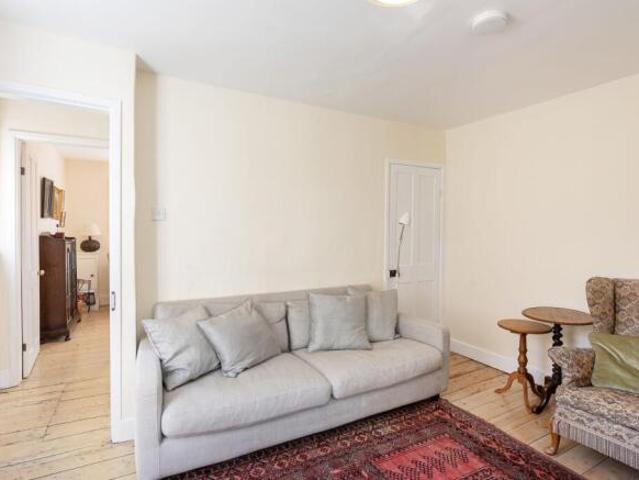 2 bedroom end of terrace house for sale in Adelaide Street, Oxford, OX2