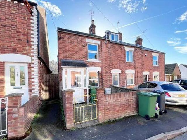 2 bedroom end of terrace house for sale in Aldergate Street Stonehouse GL10