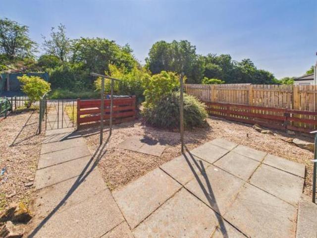 2 bedroom end of terrace house for sale in Almond Road, Bearsden, G61
