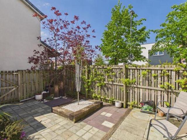 2 bedroom end of terrace house for sale in April Courtyard, The Staiths, NE8