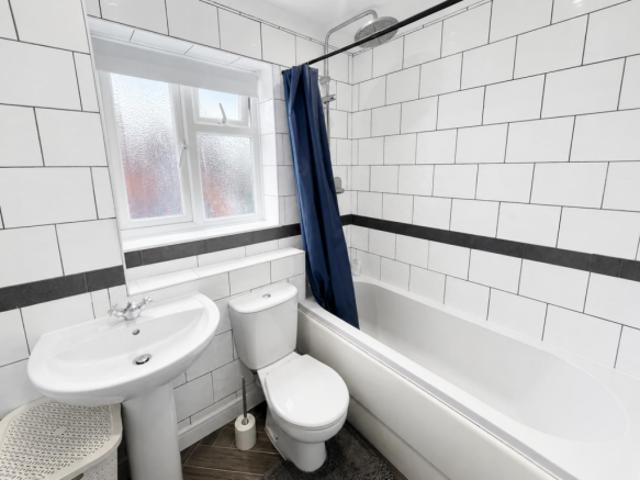 2 bedroom end of terrace house for sale in Aster Close, Abington Vale, Northampton NN3