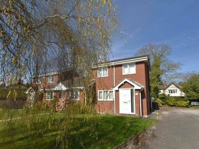 2 bedroom end of terrace house for sale in Ashtree Farm Court Willaston CH64