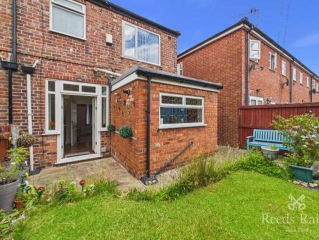 2 bedroom end of terrace house for sale in Boscombe Street, Stockport, Greater Manchester, SK5