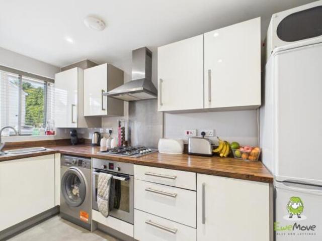 2 bedroom end of terrace house for sale in Barber Road, Basingstoke, Hampshire, RG22