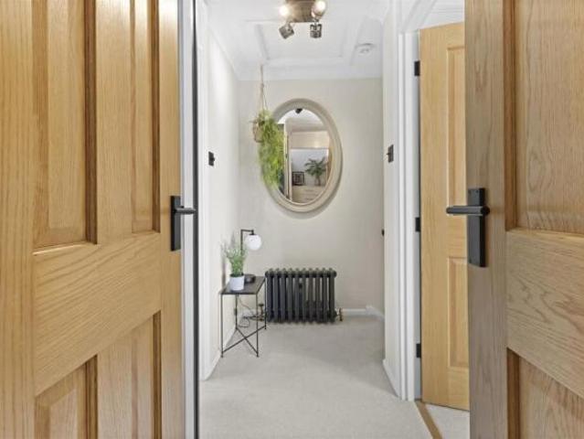 2 bedroom end of terrace house for sale in Biddenden Close, Eastbourne, BN23