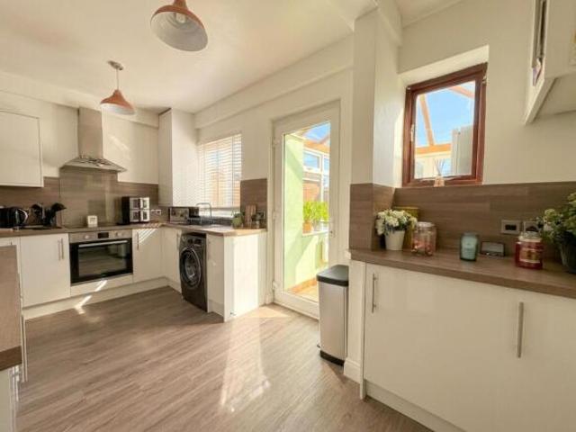 2 bedroom end of terrace house for sale in Bradley Mills Road, Huddersfield, HD5