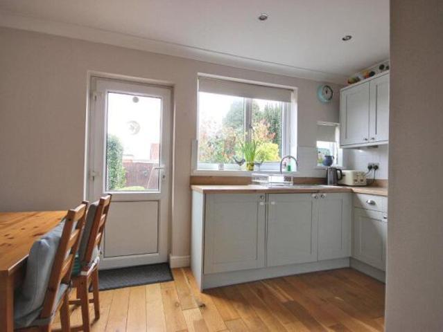 2 bedroom end of terrace house for sale in Brockenhurst Avenue, Cottingham, HU16