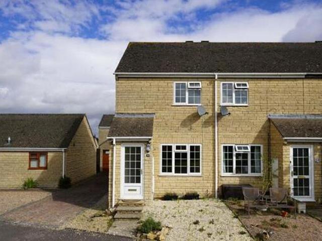 2 Bedroom End Of Terrace House For Sale In Broadway, Worcestershire
