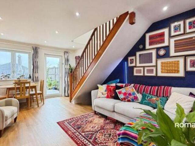 2 bedroom end of terrace house for sale in Brookvale Close, Basingstoke, Hampshire, RG21