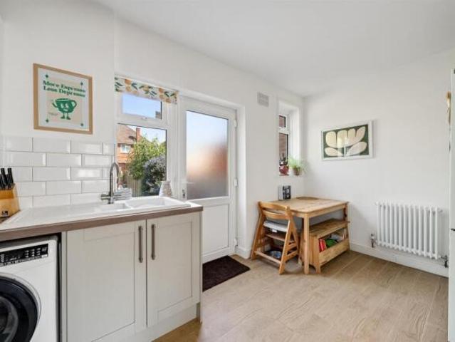 2 bedroom end of terrace house for sale in Brook Lane, Bromley, BR1