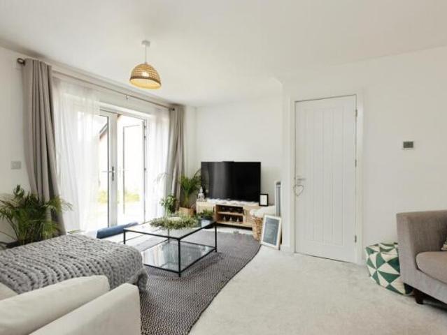 2 bedroom end of terrace house for sale in Brookes Close, Hardwicke, Gloucester, Gloucestershire, GL2