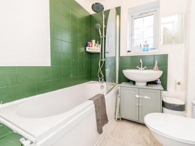 2 bedroom end of terrace house for sale in Goldcrest Gardens, Southampton, SO16