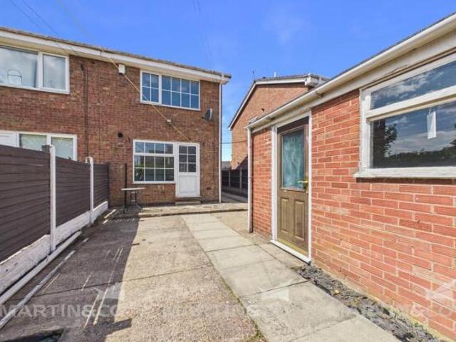 2 bedroom end of terrace house for sale in Goodison Boulevard, Cantley, DN4