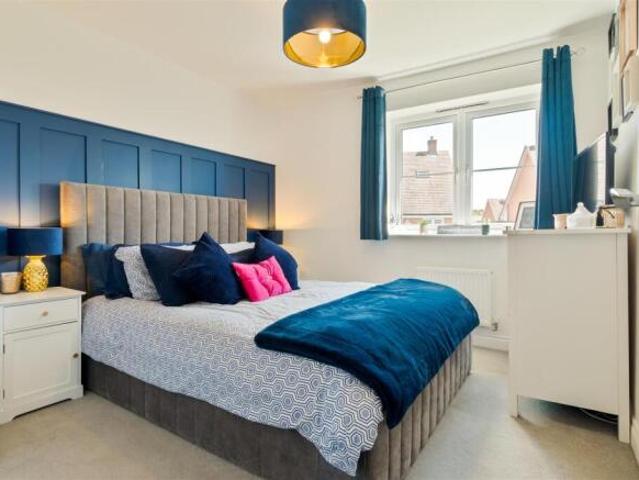 2 bedroom end of terrace house for sale in Gates Drive, Maidstone, ME17