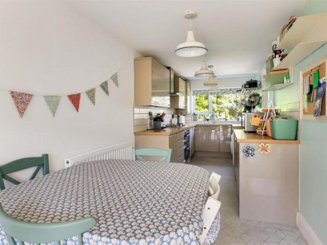 2 bedroom end of terrace house for sale in Gainsborough Close, Cambridge, CB4