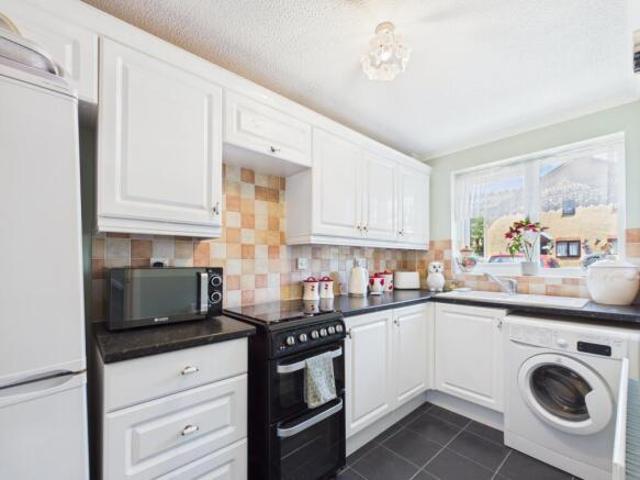 2 bedroom end of terrace house for sale in Glebefield Gardens, Cosham, Portsmouth, PO6