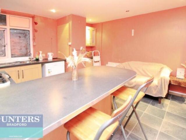2 bedroom end of terrace house for sale in Grape Street Allerton, Bradford, BD15 7RE, BD15