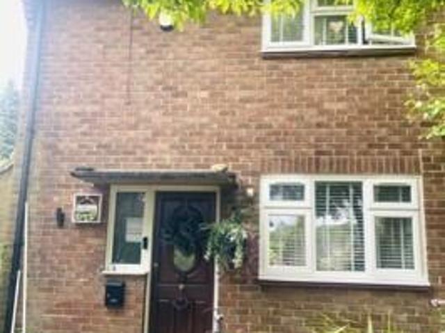 2 bedroom end of terrace house for sale in Greenway, Great Sankey, Warrington, WA5