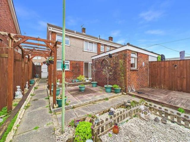 2 bedroom end of terrace house for sale in Gwernfadog Road, Ynysforgan, SA6