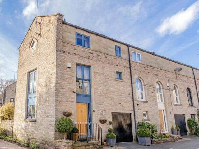 2 Bedroom End Of Terrace House For Sale In Dobcross, Saddleworth