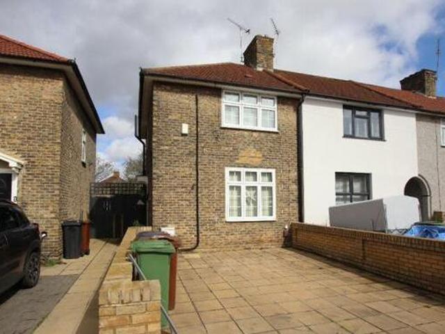 2 Bedroom End Of Terrace House For Sale In Dagenham, London