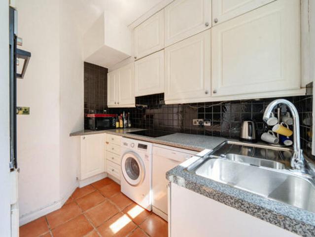 2 bedroom end of terrace house for sale in Fowlers Walk, Ealing, W5
