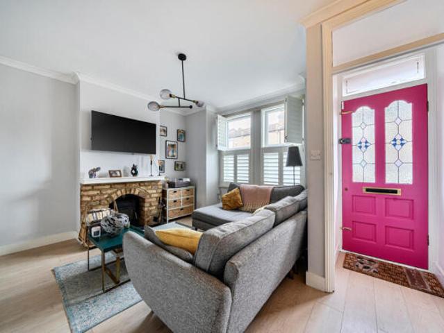 2 bedroom end of terrace house for sale in Foxbury Road, Bromley, BR1