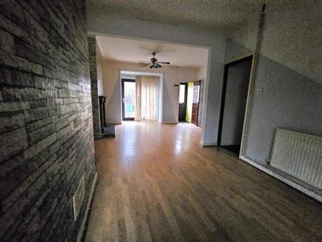 2 bedroom end of terrace house for sale in Folkestone Street, Hull, HU5