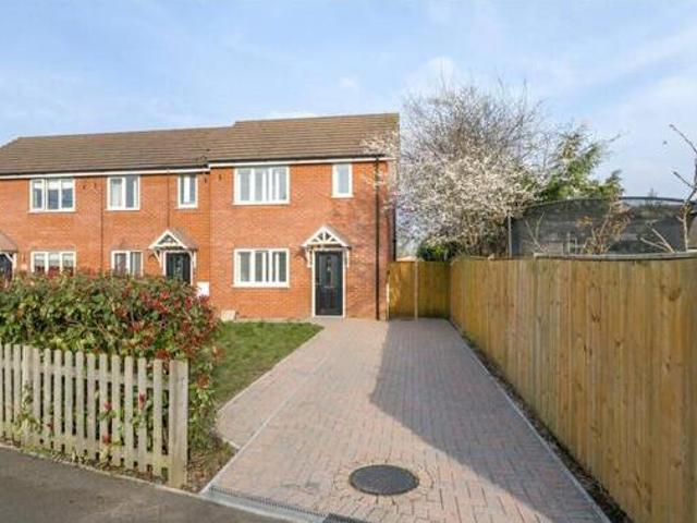 2 Bedroom End Of Terrace House For Sale In Farnham, Surrey