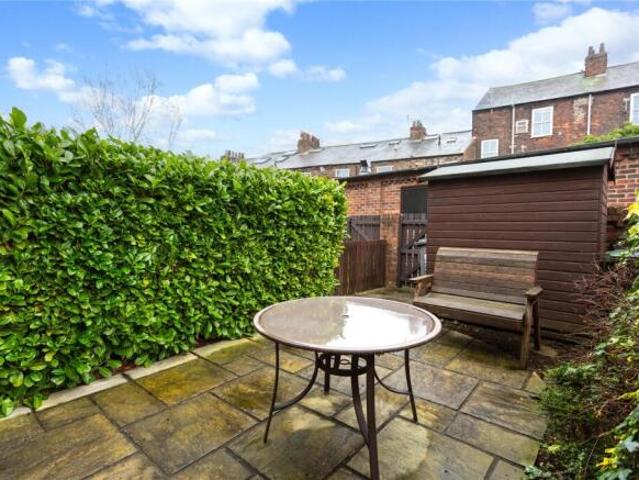2 bedroom end of terrace house for sale in Fewster Way, York, North Yorkshire, YO10