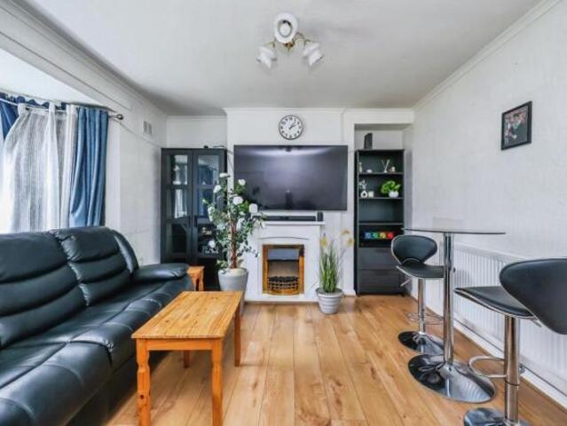 2 bedroom end of terrace house for sale in Fenton Drive, Nottingham, Nottinghamshire, NG6