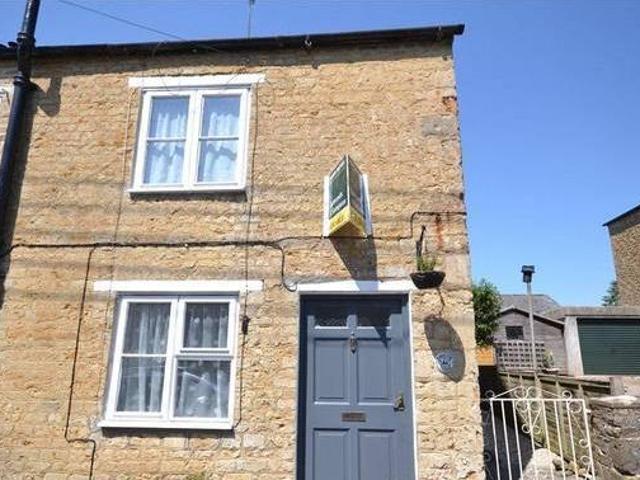2 bedroom end of terrace house for sale in Fleet Street Beaminster Dorset DT8
