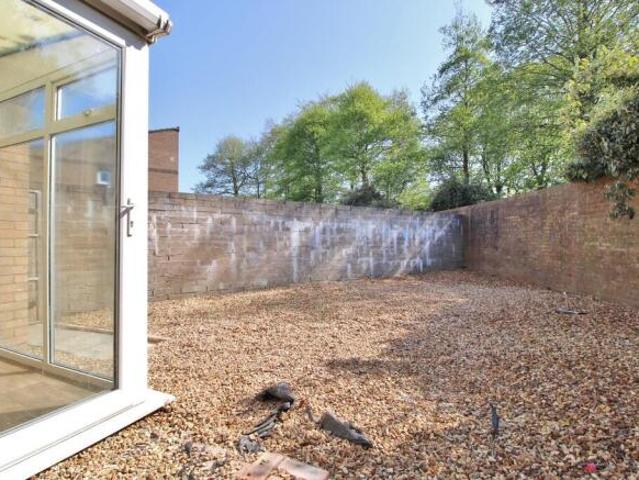 2 bedroom end of terrace house for sale in Froddington Road, Southsea, PO5