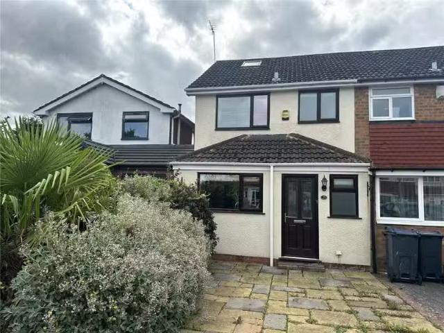 2 bedroom end of terrace house for sale in Kew Gardens, Birmin.