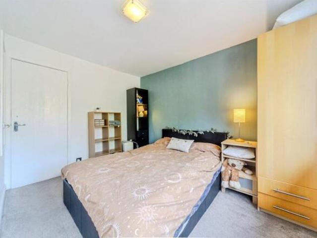 2 bedroom end of terrace house for sale in Kendal Walk, LEEDS, LS3