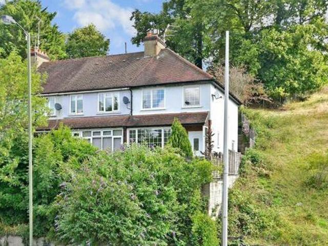 2 Bedroom End Of Terrace House For Sale In Kenley