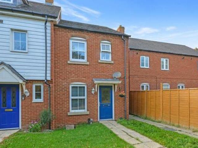 2 Bedroom End Of Terrace House For Sale In Kingsnorth